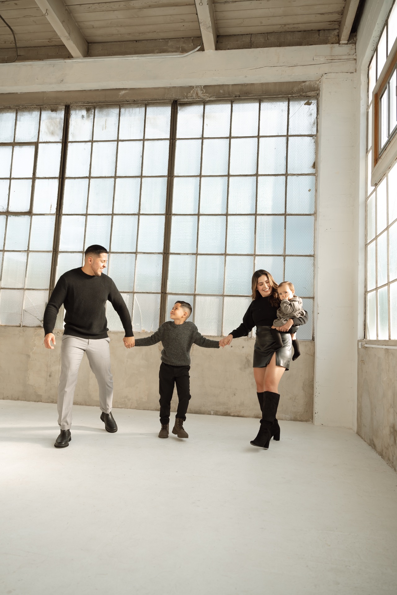 How To Look Natural For Family Photos